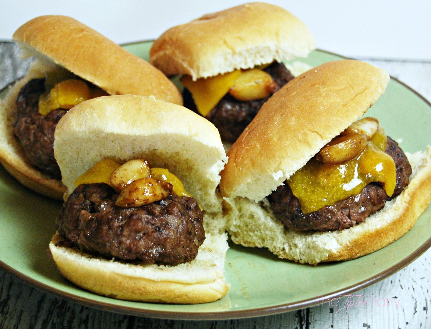 Cheddar Garlic Meatball Sliders | The TipToe Fairy